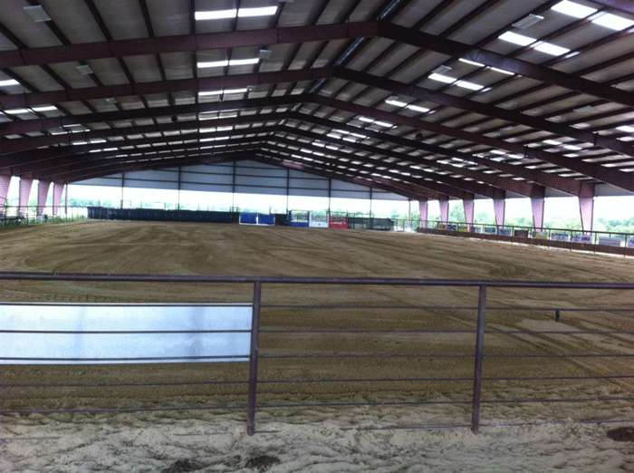 Cross Trails Cowboy Church Arena Wolfe City, Texas - MC Diamond Ranch